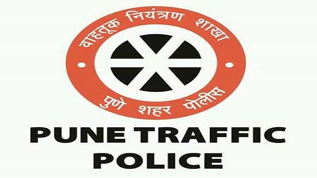 Traffic Police Pune : वाहतूक पोलिसांना धक्काबुक्की करणाऱ्या दांपत्यावर ...