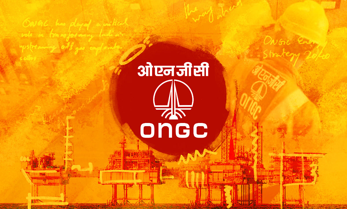 मुंबई : ONGC हेलिकॉप्टरचे इमर्जन्सी लॅँडिंग, चौघांचा मृत्यू
