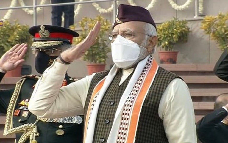 प्रजासत्ताक दिनी मोदींच्या खास लुकची चर्चा; निवडणूक असलेल्या दोन ...