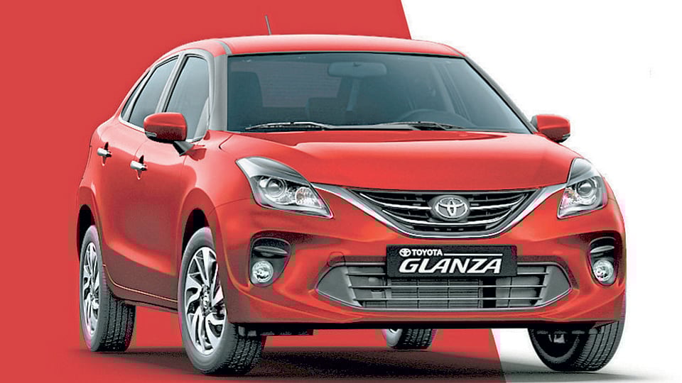 झूम : ग्लँझा : क्रॉस बॅजिंगची यशस्वी कार!