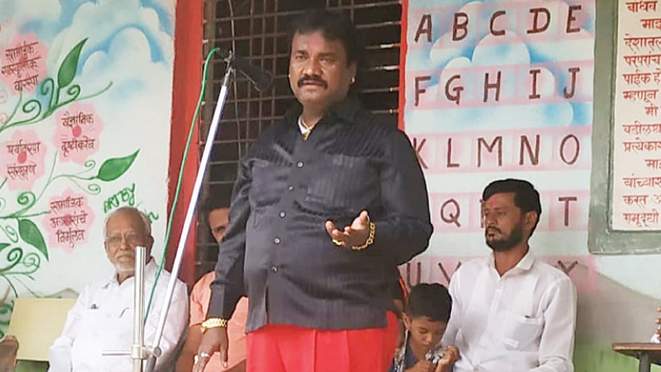Anand Shinde : बालपणीचे मित्र...