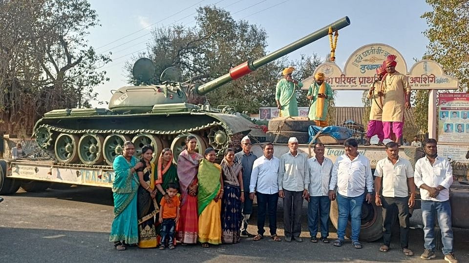 Video: युद्ध युक्रेनमध्ये पण साताऱ्यात आला रशियन बनावटीचा रणगाडा ...