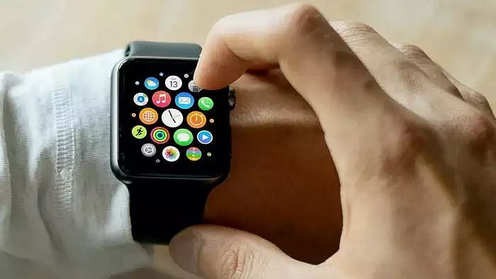 FASTag Smart Watch Scam: स्मार्ट वॉच स्कॅन करुन खरंच Paytmमधून पैसे ...