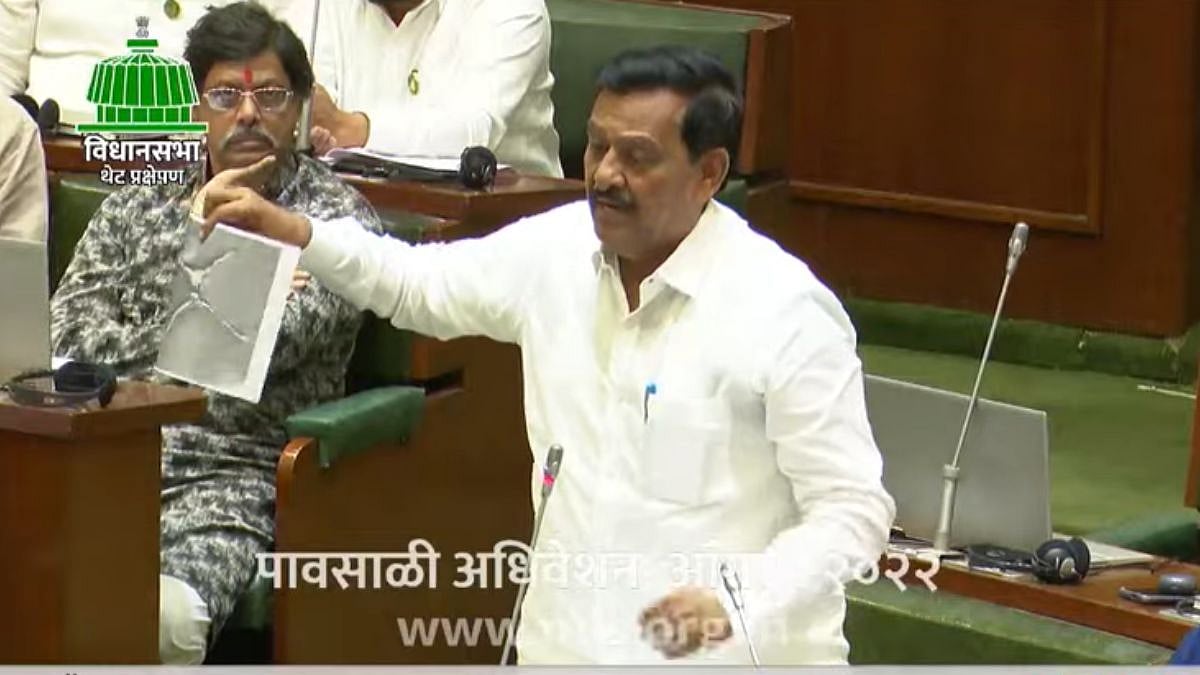 Subhash Deshmukh | महिला अधिकाऱ्याला नग्न महिलेचे पेपरवेट दाखवून अश्लील चाळे, भाजप आमदाराची थेट ...