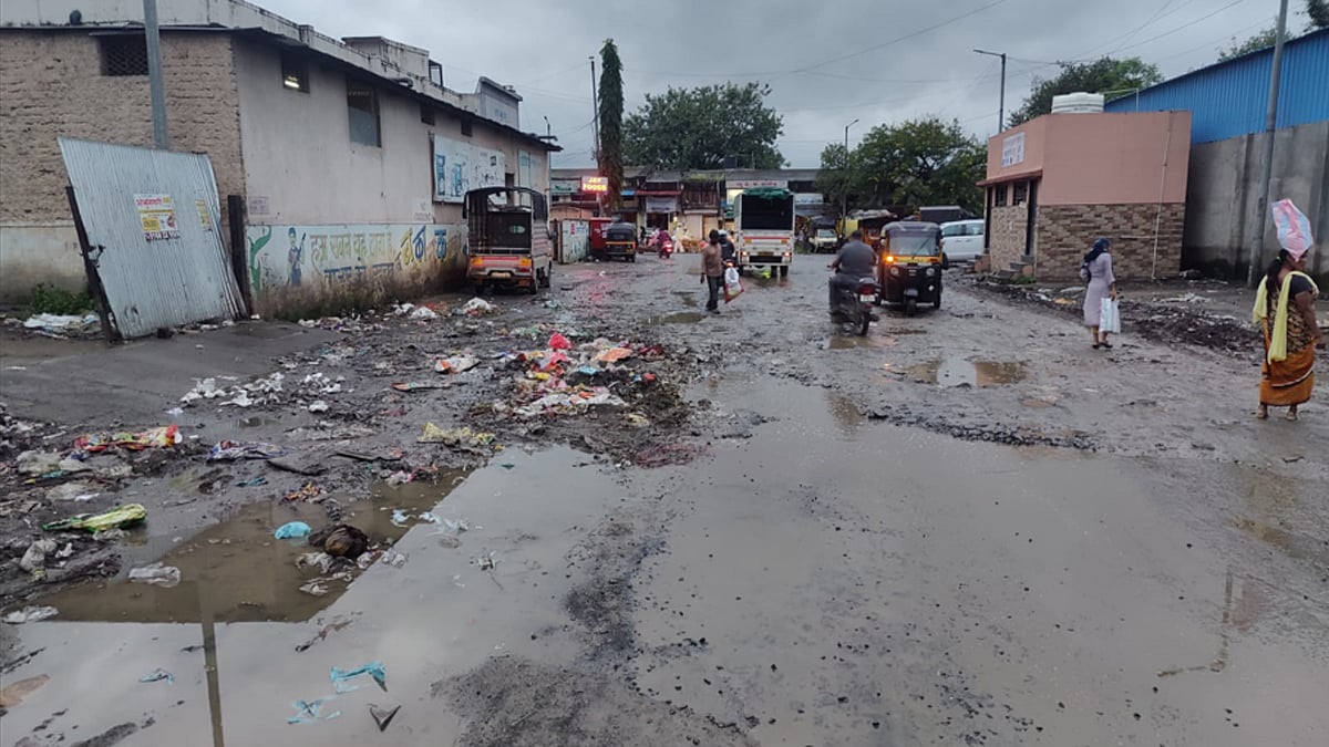पुणे : भुसार बाजारातील खराब रस्ते, अर्धवट कामामुळे व्यापारी त्रस्त