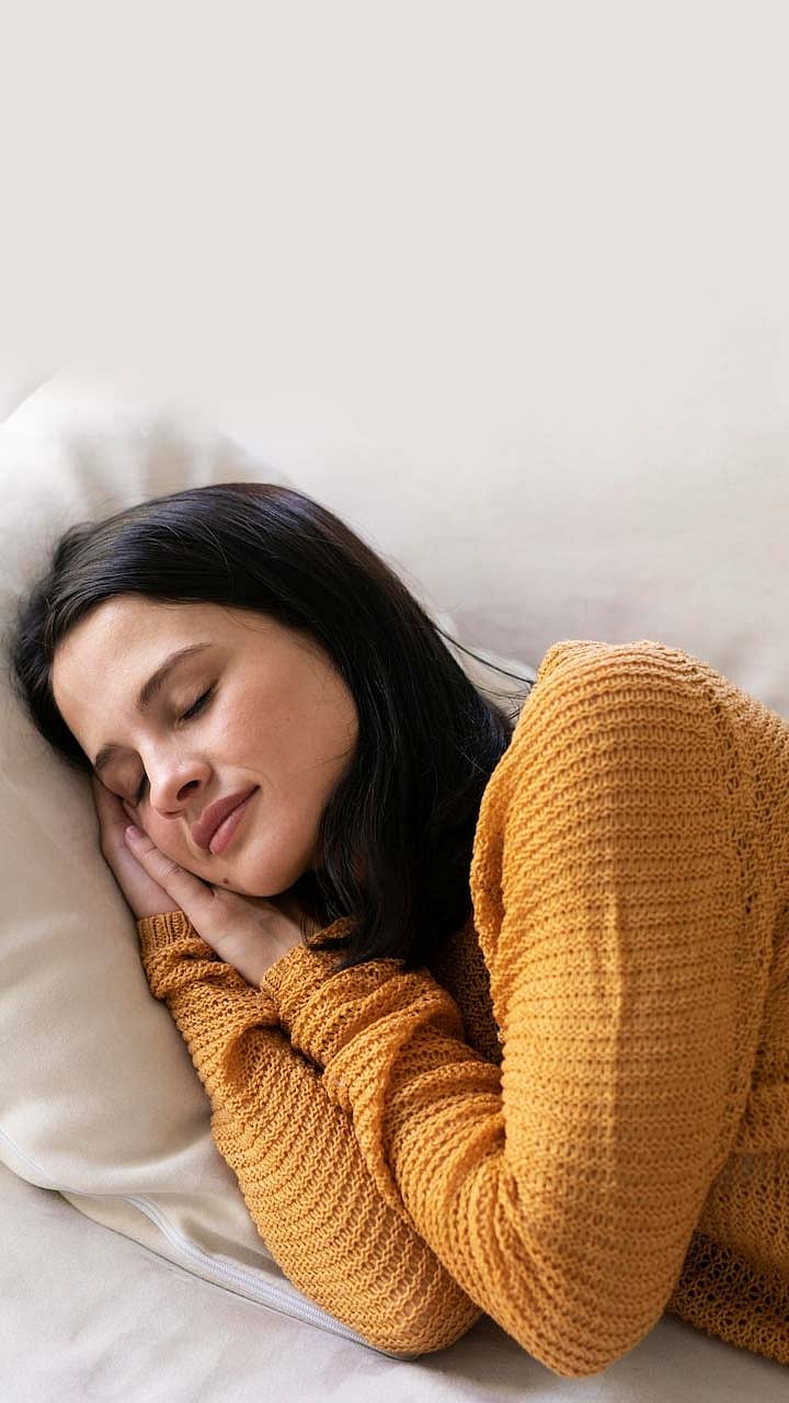 Sleeping habit | अति झोपण्याची सवय आत्ताच मोडा नाहीतर होतील असे परिणाम