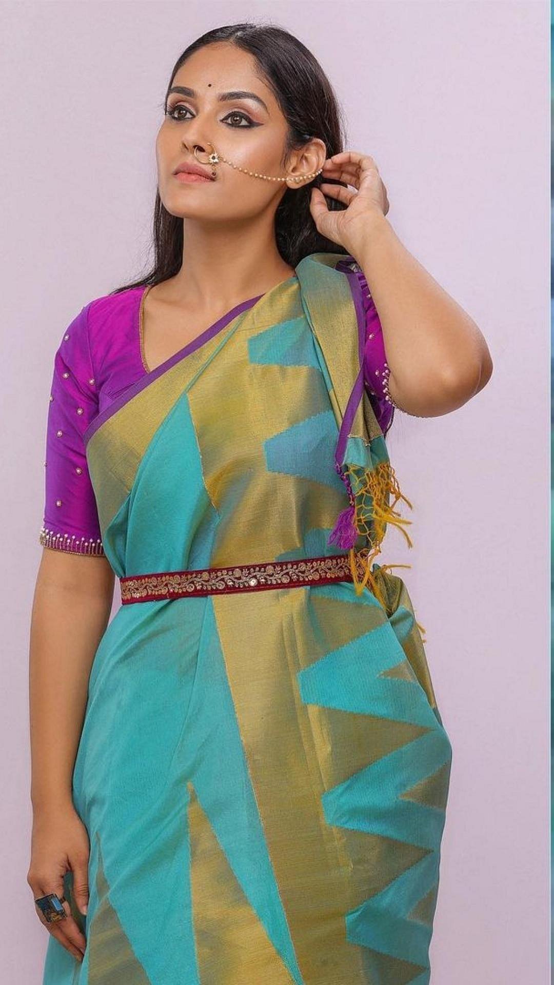 Pallavi Patil : पल्लवीच्या इंडोवेस्टर्न लूकवर चाहते फिदा