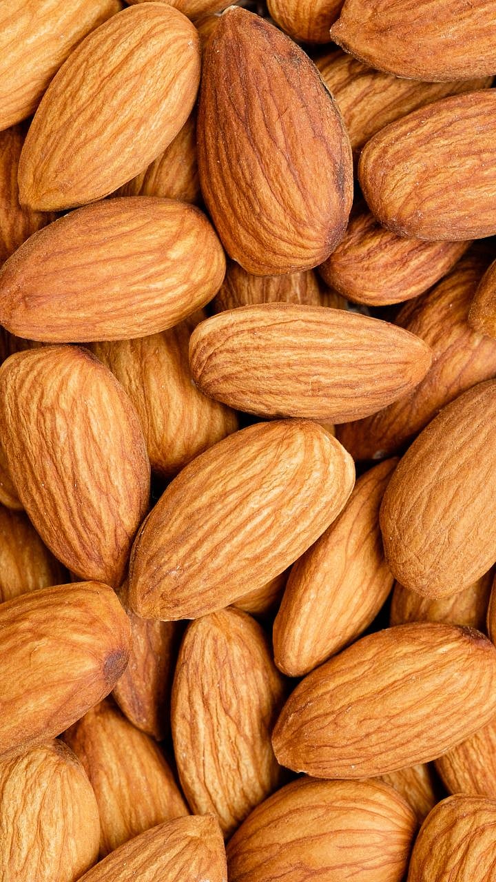 Almond : बदाम खाण्याचे आरोग्यदायी फायदे