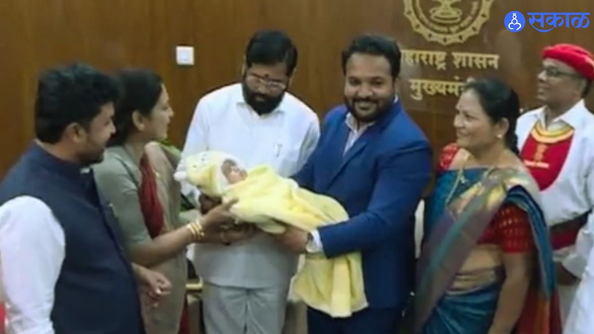 Maharashtra Winter Session : आमदार आई अन् बाळाचं मुख्यमंत्री शिंदेंनी केलं कौतुक; पाहा Video