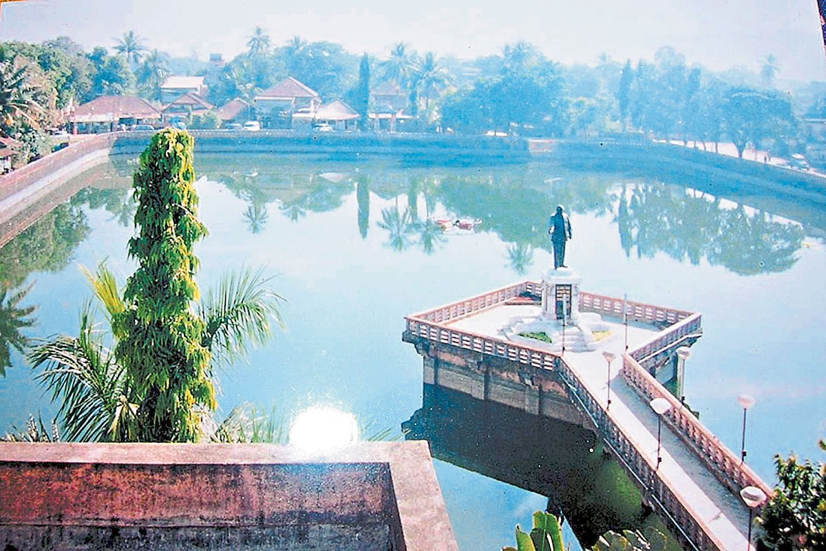 Khed : चवदार तळे, गांधारपाले बौद्ध लेणी बघा निःशुल्क