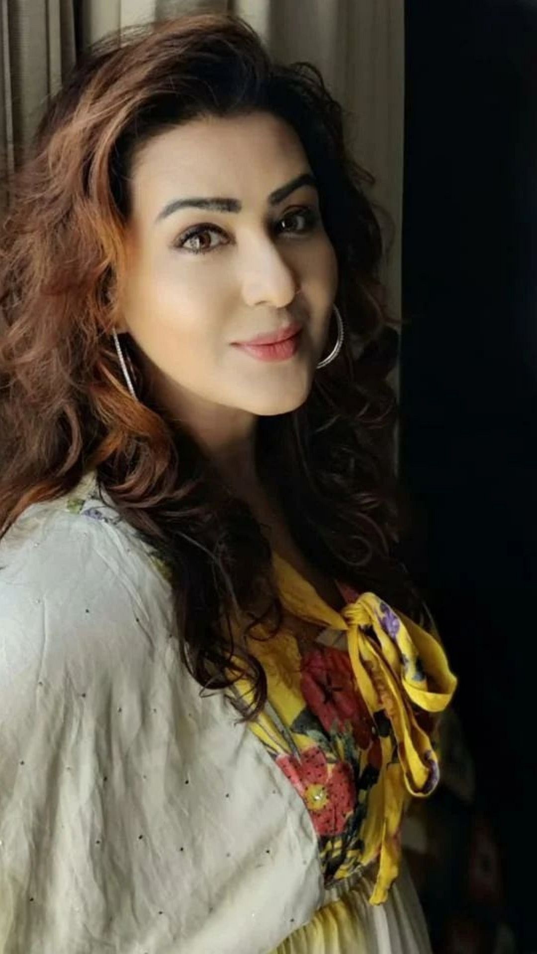 Shilpa Shinde : अंगुरी भाभीचा ग्लॅमरस लूक