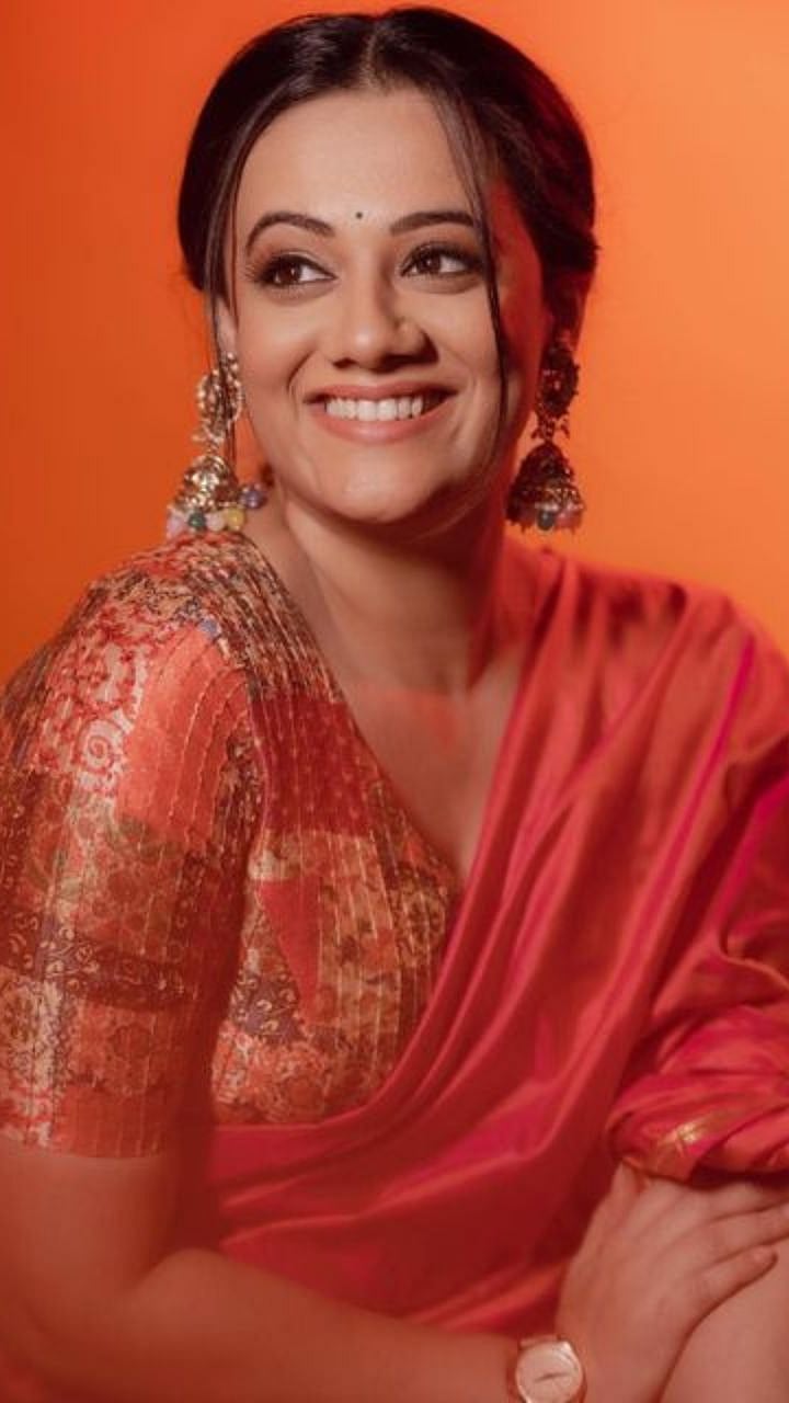 अवखळ स्पृहा! आयुष्यात छोट्या छोट्या गोष्टीही महत्वाच्या असतात: Spruha Joshi