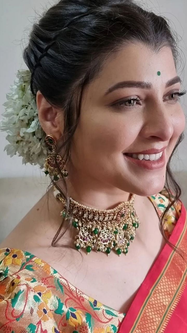 आरशात पाहण्याची गरजच काय? तूच तुझ्या रूपाची राणी आहेस Tejaswini Pandit