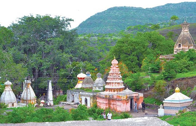 Mahashivratri 2024: सांगलीतील समुद्रावर उभे आहे १०८ शिवलिंग असलेले ...