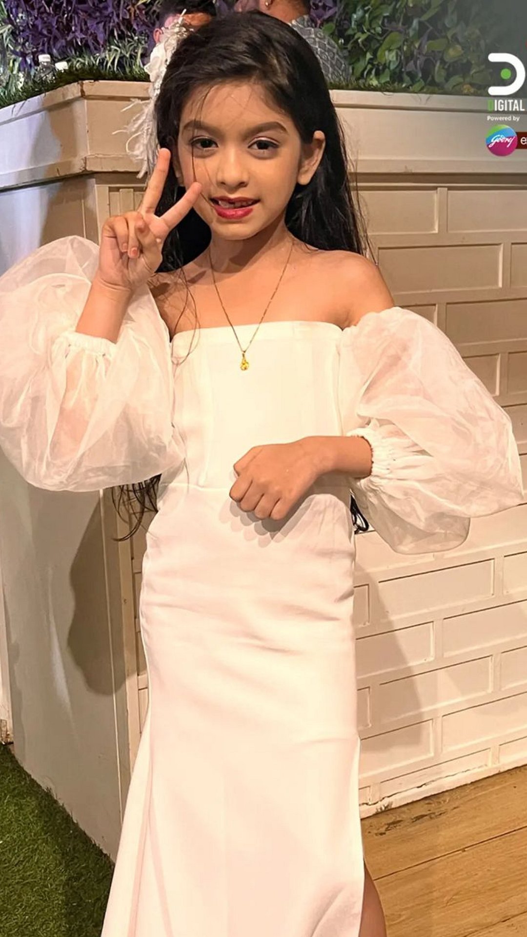 Saisha Bhoir : आवॉर्ड सोहळ्यात साईशाचा लूक ठरला हिट, पाहा फोटो...