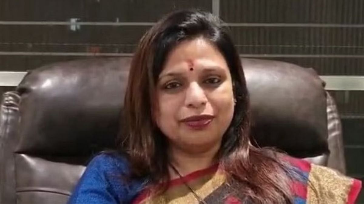 Waghnakh : ''महाराजांची वाघनखं महाराष्ट्रात येणार म्हणून डुप्लिकेट वाघ ...