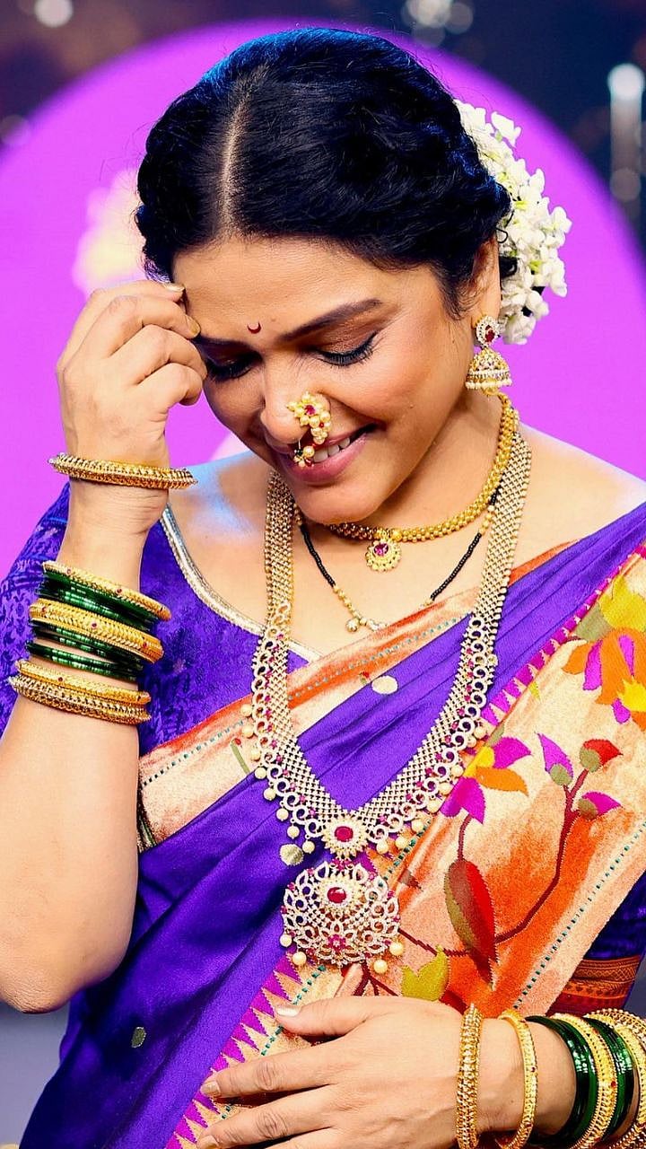 Deepa Parab Chaudhari: छबीदार सुरत देखणी, नार गुलजार