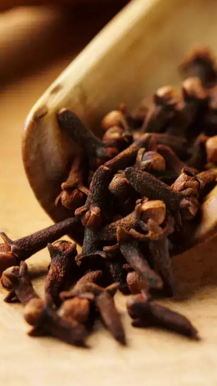 Clove Benefits : पुरुषांनी लवंग का खावं? जाणून घ्या फायदे |why should ...