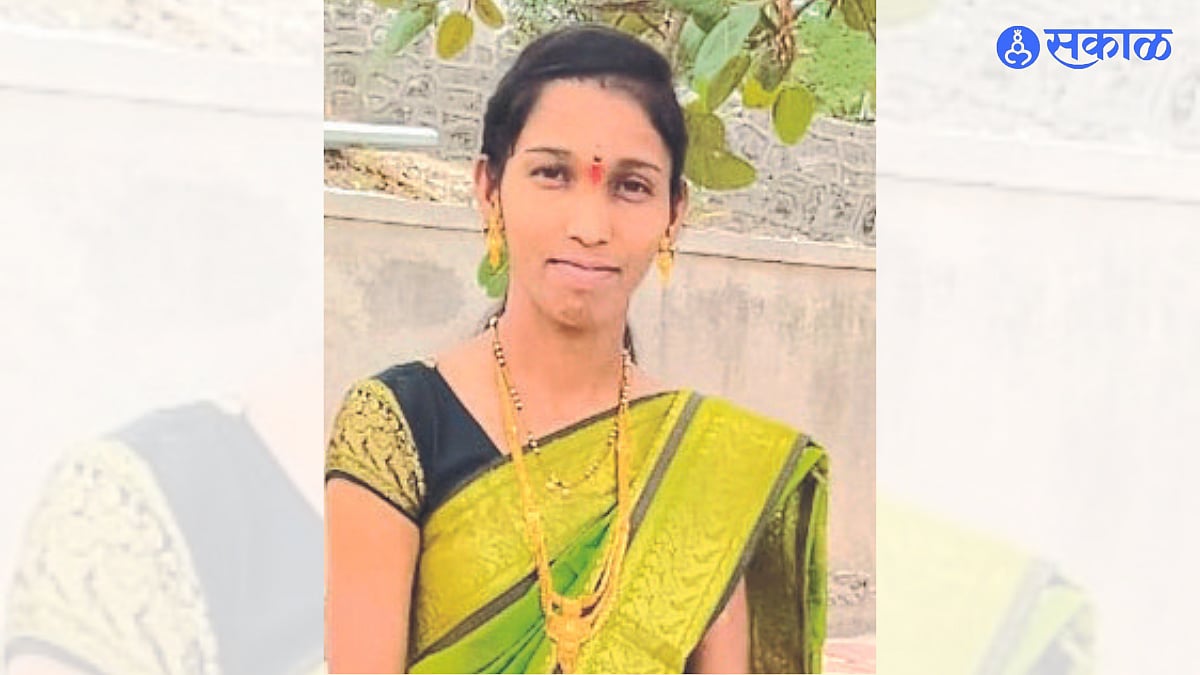 Success Story : पोलिस झाले, आता फौजदार व्हायचे; एरंडगावच्या पूनम पडवळचा ...