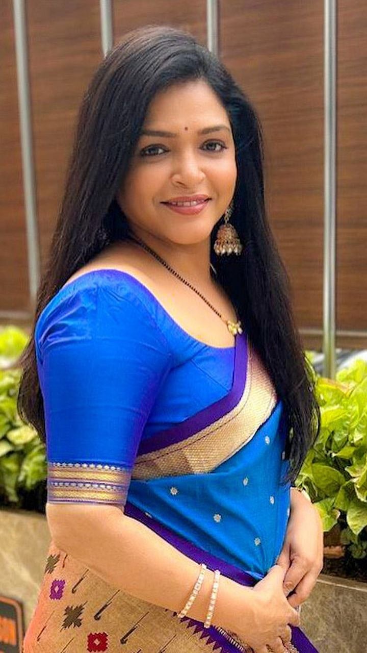 कोल्हापुरात निळाई पसरली, जेव्हा दीपा चालत आली.. Deepa Parab Chaudhari