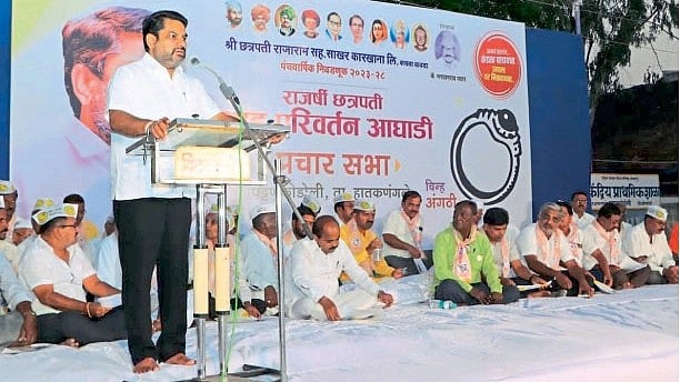 Satej Patil : कोल्हापूरचा कारखाना परजिल्ह्यातील कारभाऱ्यांकडे जायला नको ...