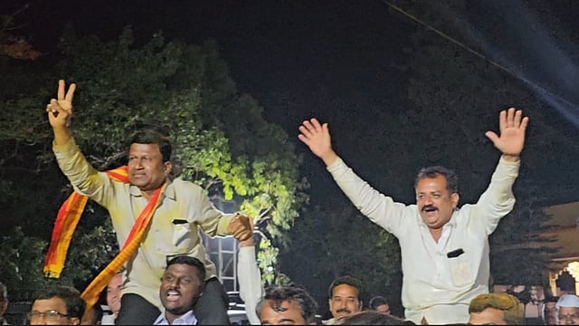 Junnar APMC Result : जुन्नर बाजार समितीत माजी सभापती संजय काळे यांना बहुमत; १८ पैकी १३ जागा मिळाल्या