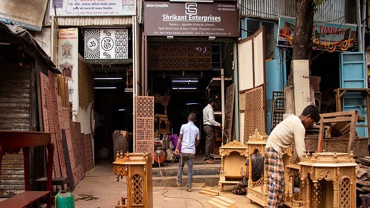 Pune : टिंबर मार्केटचे होणार स्थलांतर ? Pune migration timber market fire