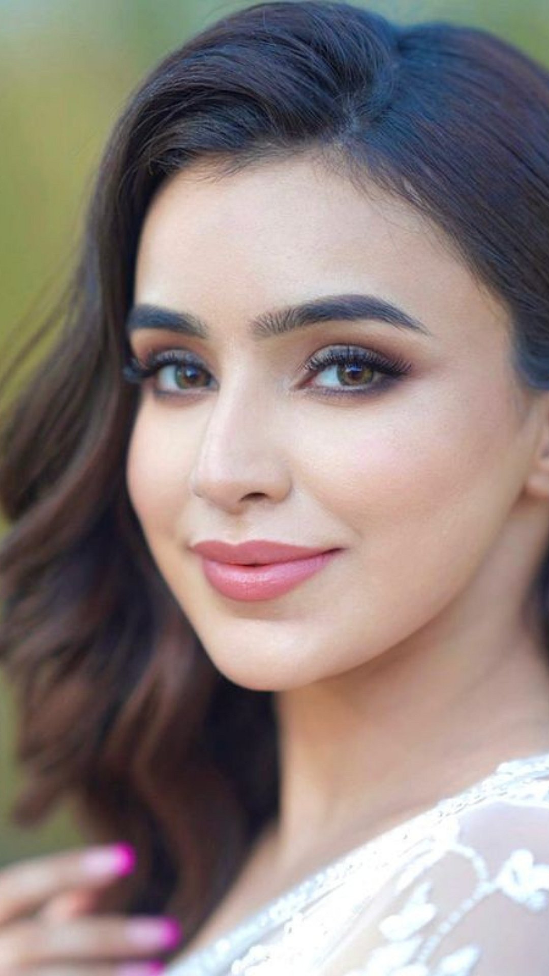 Ankita Sharma : काय ते तुझे नशिले डोळे...