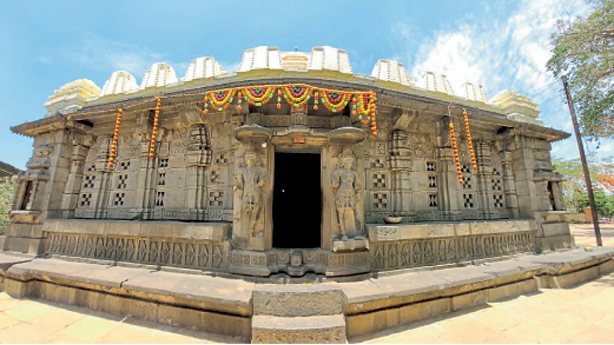 Pandeshwar Temple : पुणे परिसर दर्शन : पांडेश्वर मंदिर