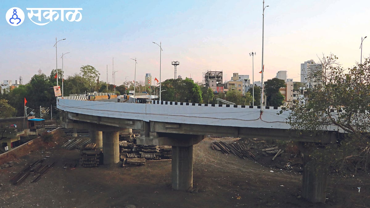 Shivajinagar T Bridge : बांधकाम विभाग म्हणतोय, दोन्हीकडे 20 मीटर जागा ...