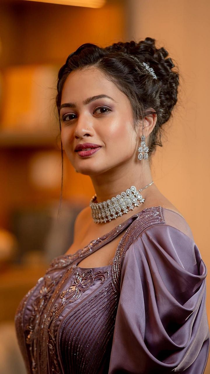 गिरीजाने या ठिकाणी केलंय हे नवीन फोटोशूट Girija Prabhu