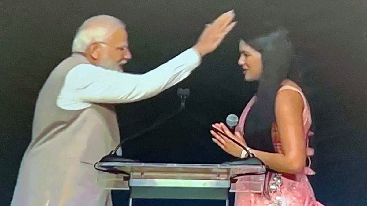 PM Modi US Visit : रियाच्या आवाजाने अमेरिकन भारतीय मंत्रमुग्ध ...