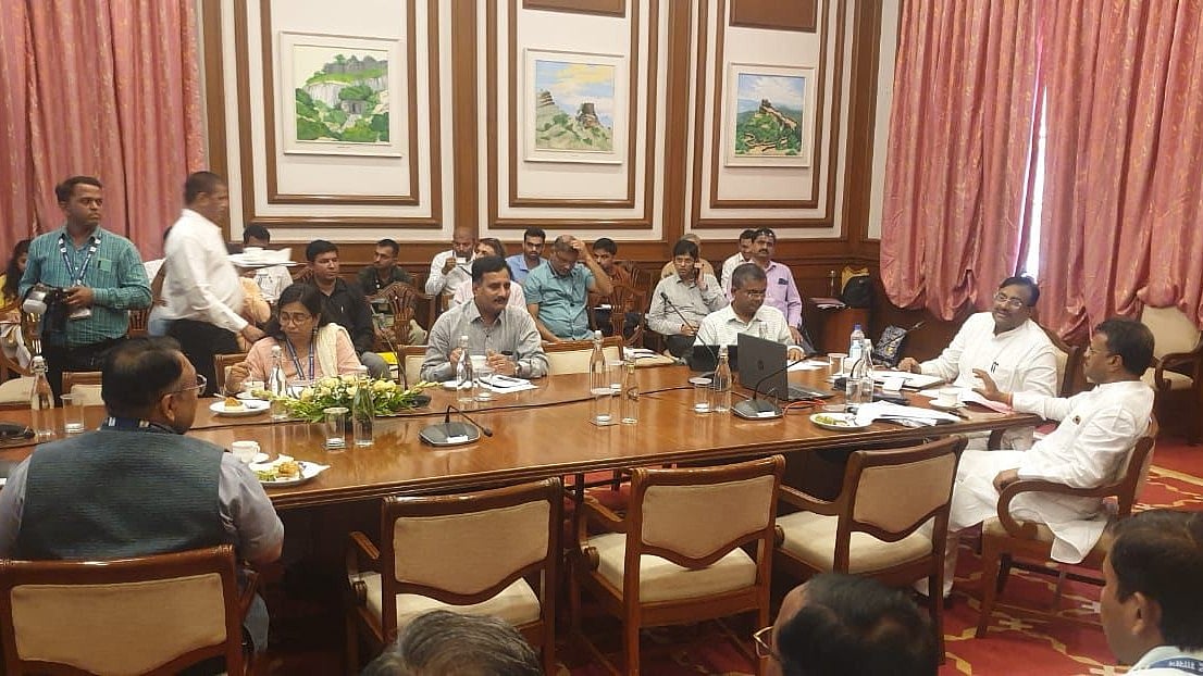 Sindkhed Raja News : मातृतीर्थ सिंदखेड राजा विकास आराखड्याला मिळणार ...