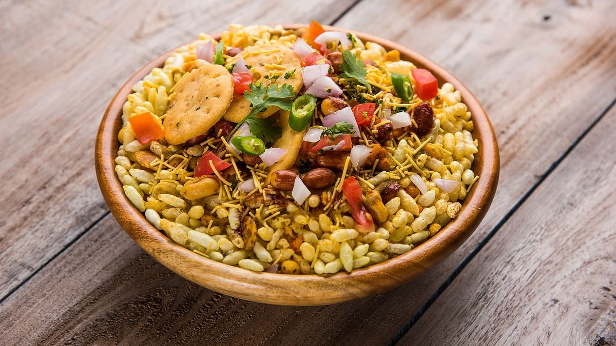 Peanut Bhel: फक्त चखण्यालाच नाही तर एरवीही तोंडाला चव आणते शेंगदाण्याची ...