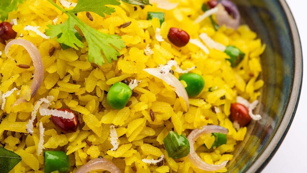 Kokani Pohe Recipe: साध्या पोह्यांना द्या कोकणचा तडका अन् बनवा हटके डिश ...