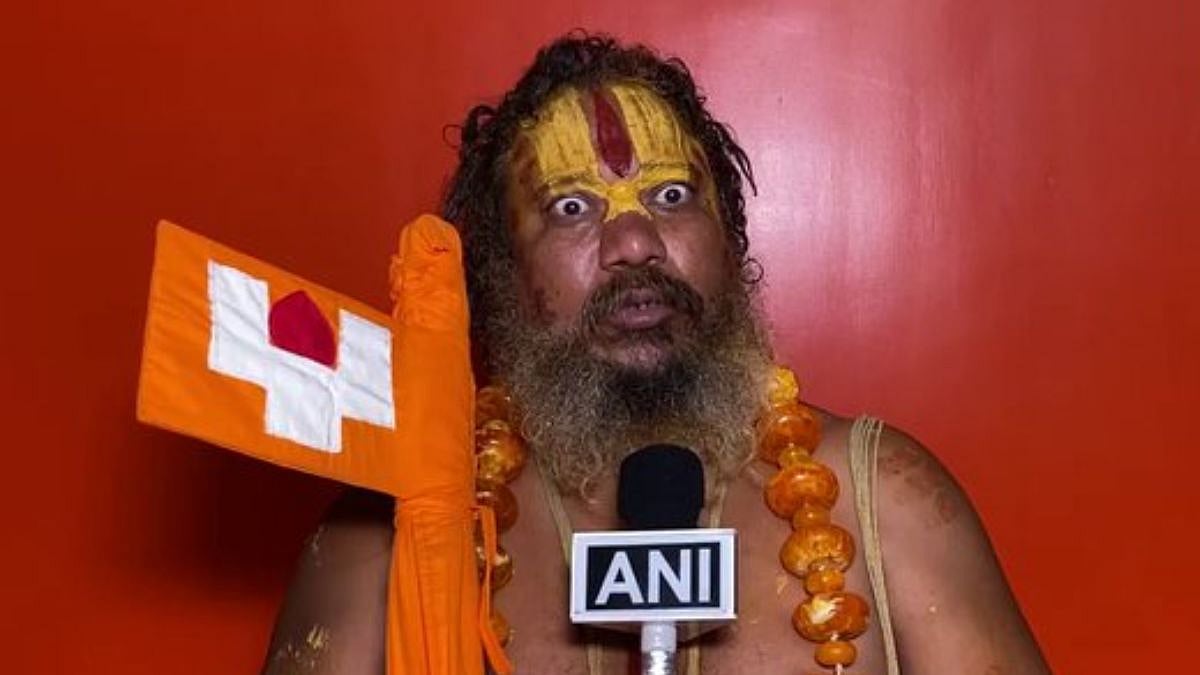 "उदयनिधींचं शीर कापणाऱ्याला १० कोटींचं बक्षीस"; अयोध्येतील पुजाऱ्याची ...