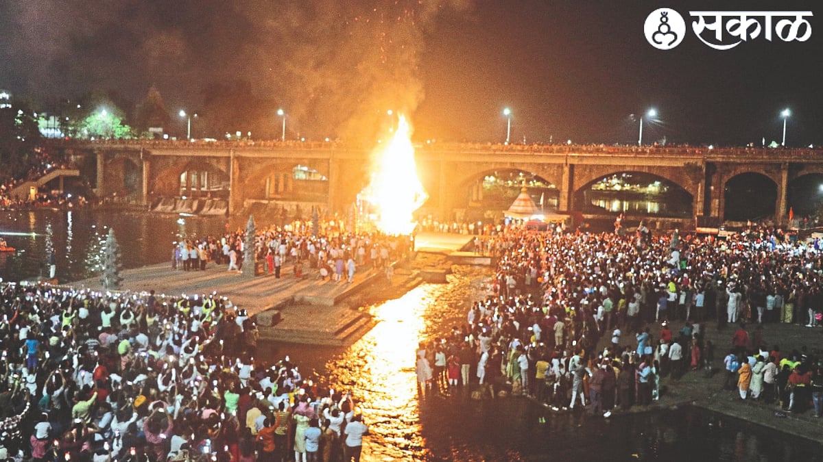 Dussehra 2024 : नाशिक रामतीर्थावर आज 51 फुटी प्रतिकात्मक रावणदहन ...