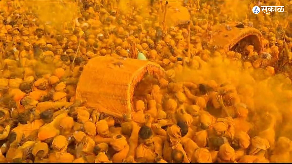 Solapur News : लाखो भाविकांच्या उपस्थितीत हुलजंतीत महालिंगरायाच्या ...