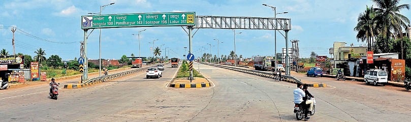 Sangali : नव्या कामात कमानी हव्यात : अंकली-धामणीतील गडबडीमुळे नव्या ...