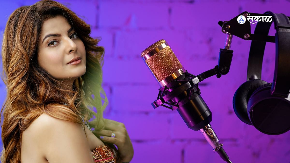 Smrity Sinha Bhojpuri Actress : मराठी मध्ये 'स्टार कल्चर' का नाही ? भोजपूरी अभिनेत्रीने सांगितले ...