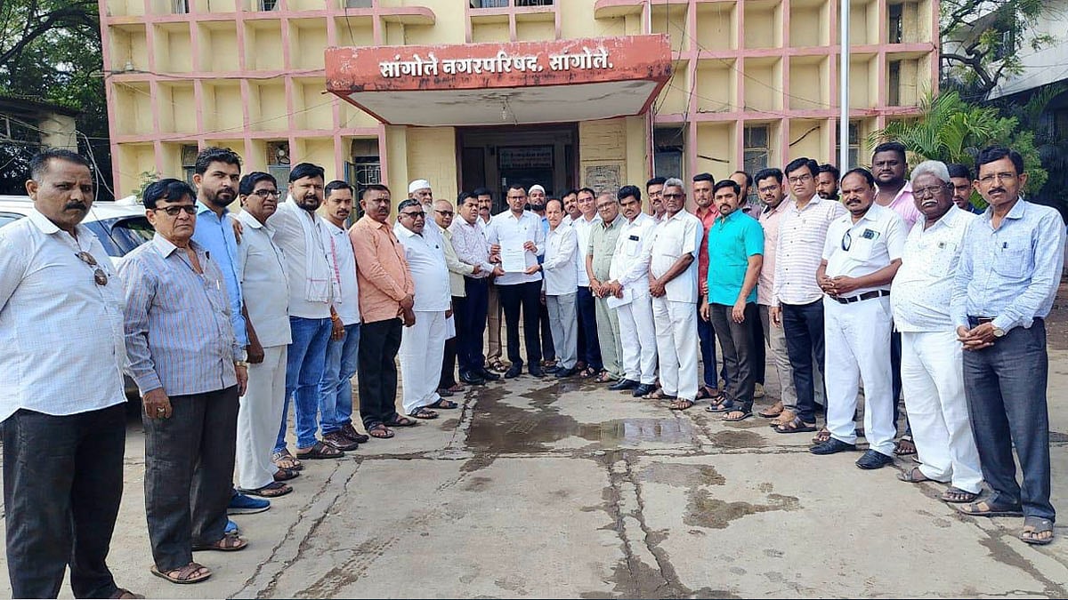 Sangola News : सांगोल्यातील समस्यांसाठी शेकाप पक्षाने दिले ...