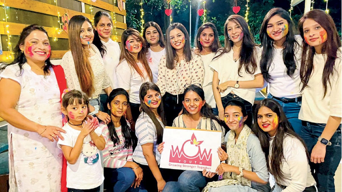 मुक्तपणासाठीचा ‘वॉव’ मंच ashwini nyaharkar writes wow stage ladies group