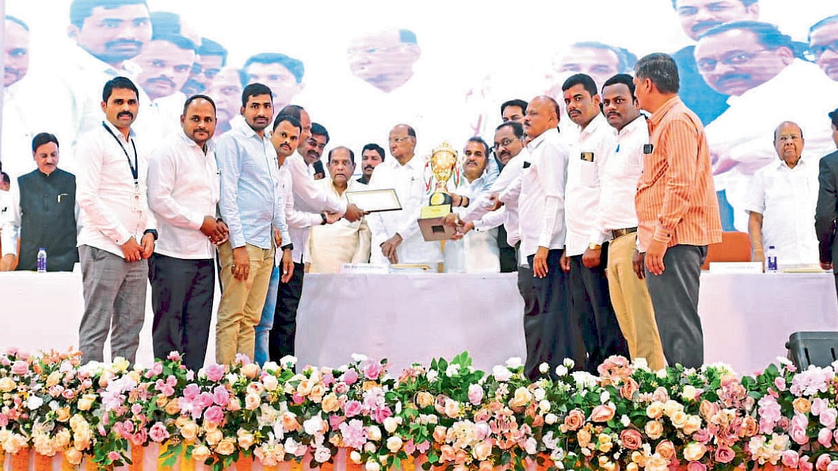 Solapur : आष्टी शुगरला उत्कृष्ट तांत्रिक कार्यक्षमतेचा पुरस्कारBest ...