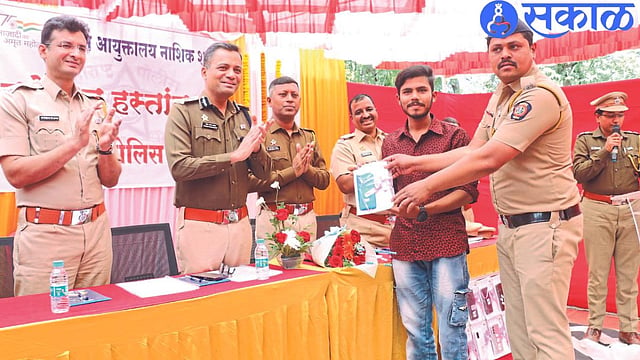 Nashik Police : पोलिसांना चांगल्या कामाची पावती मिळावी : संदीप कर्णिक ...