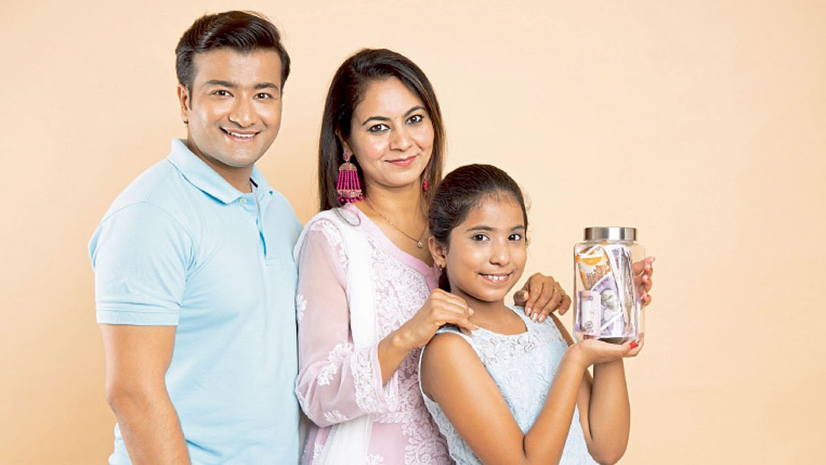 अल्पवयीन मुलांचे पॅनकार्ड फायद्याचे pratibha devi writes PAN card of ...