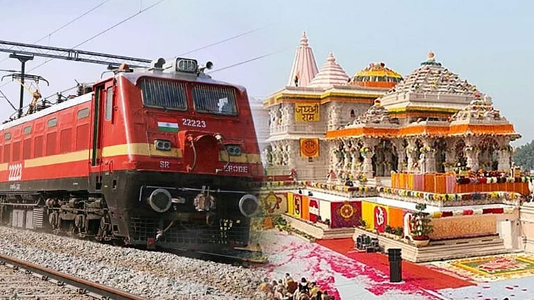 Ayodhya Astha Rail : 'जय जय श्रीराम'च्या जयघोषात विशेष रेल्वेने भाविक ...