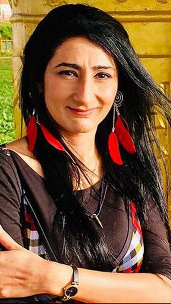 भारताने प्रवेश नाकारलेल्या निताशा कौल कोण आहेत? Who is Nitasha Kaul the ...