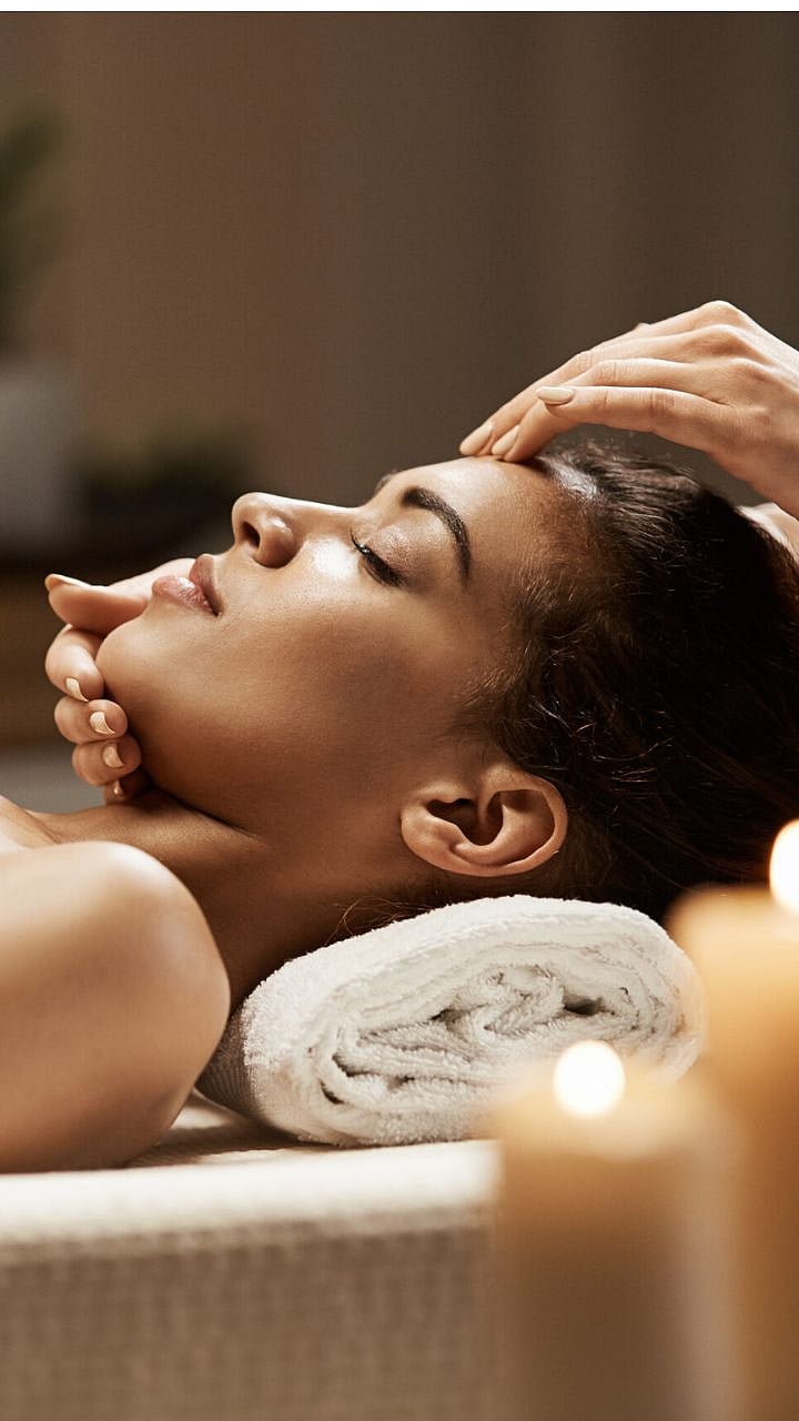 मसाज पार्लर आणि स्पा पार्लरमध्ये काय आहे फरक? What is the difference ...