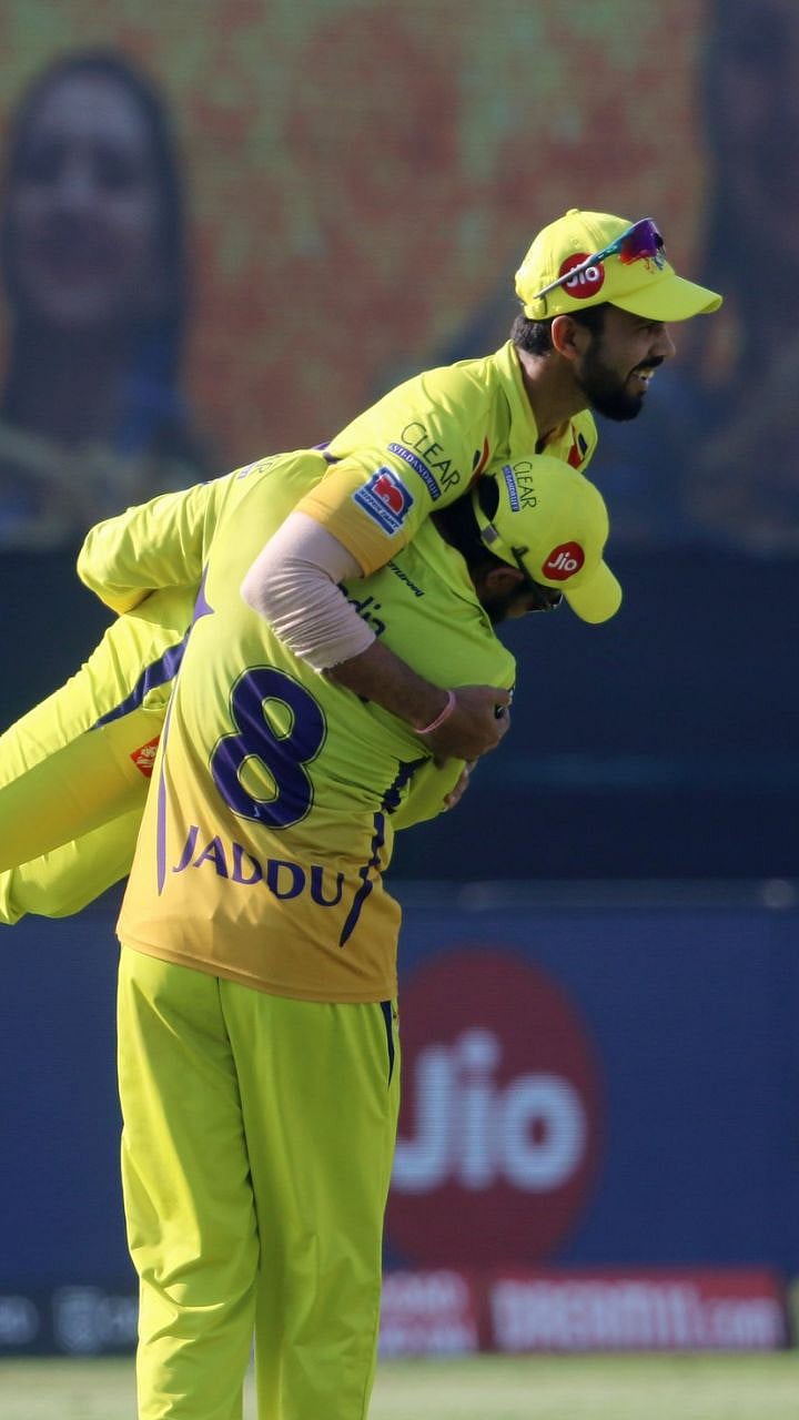 ऋतुराज CSK चा चौथाच कर्णधार, या दिग्गजांनीही सांभाळली जबाबदारी ...