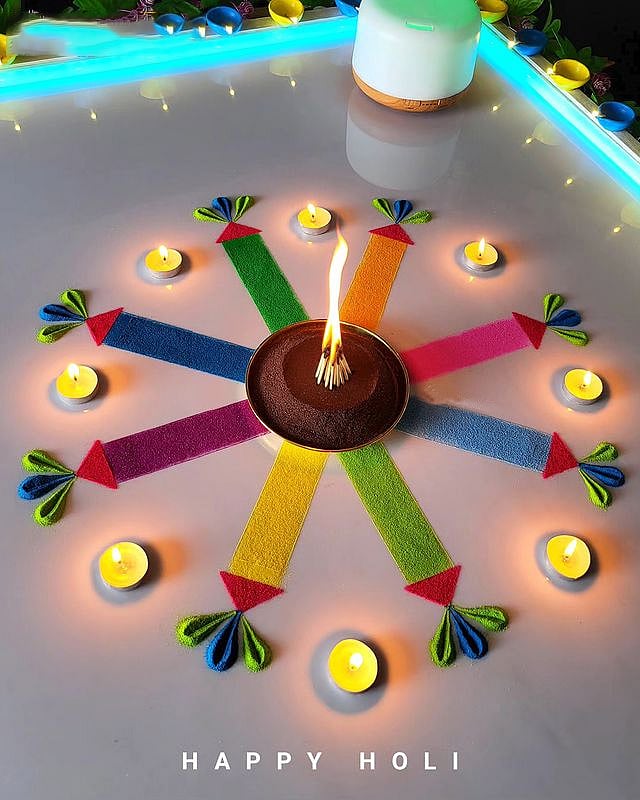 Holi Rangoli Designs 2024 : होळीच्या दिवशी सजवा तुमचे घर, अंगणात काढा ...